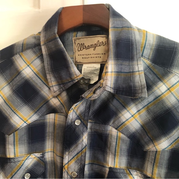 Wrangler | Shirts | Wrangler Button Down Blue White And Yellow See ...
